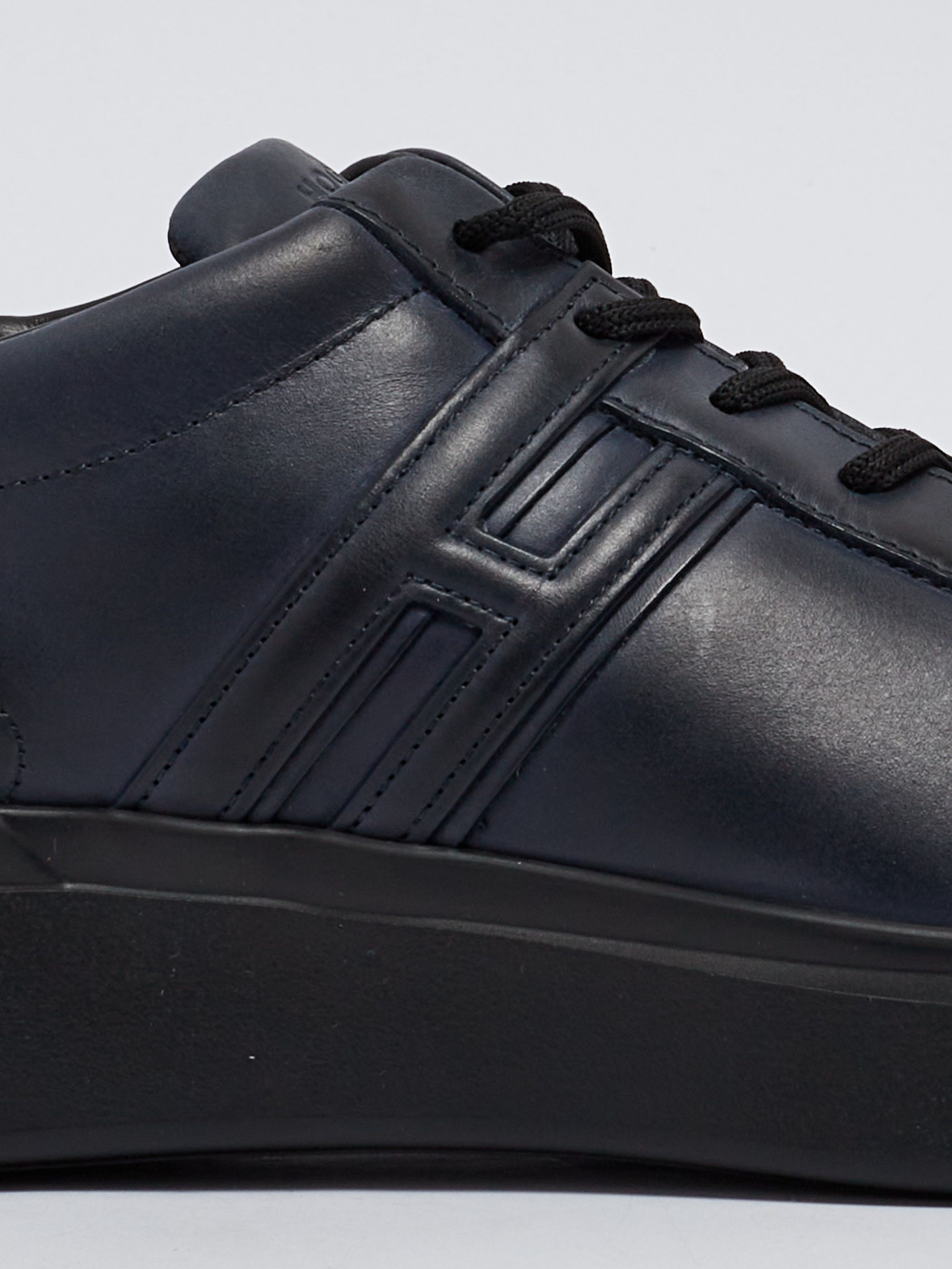 Hogan H580 men's sneakers in leather with logo Blue | Caposerio.com