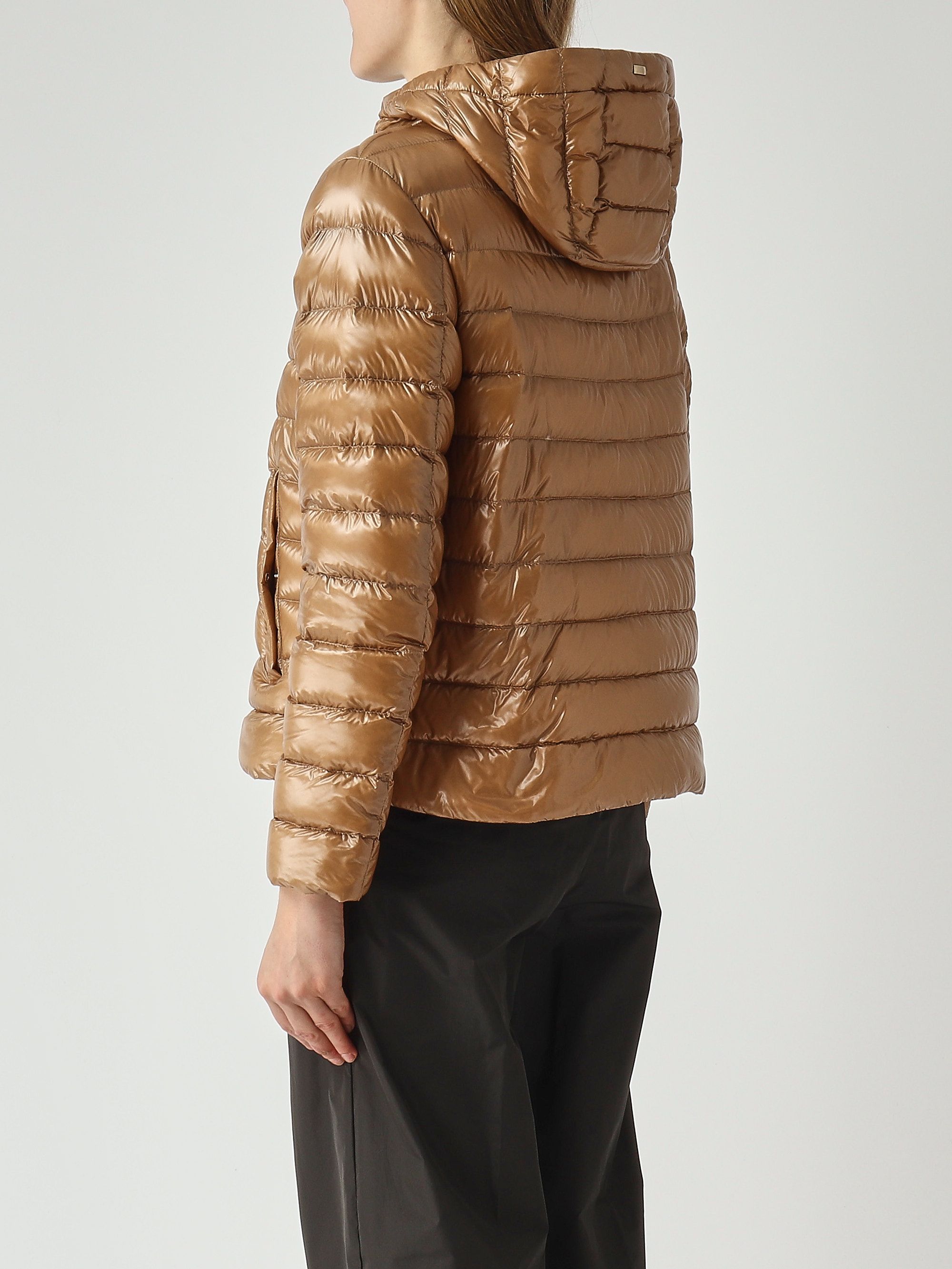 Herno Giacca donna in nylon ultralight - Cammello | Caposerio.com