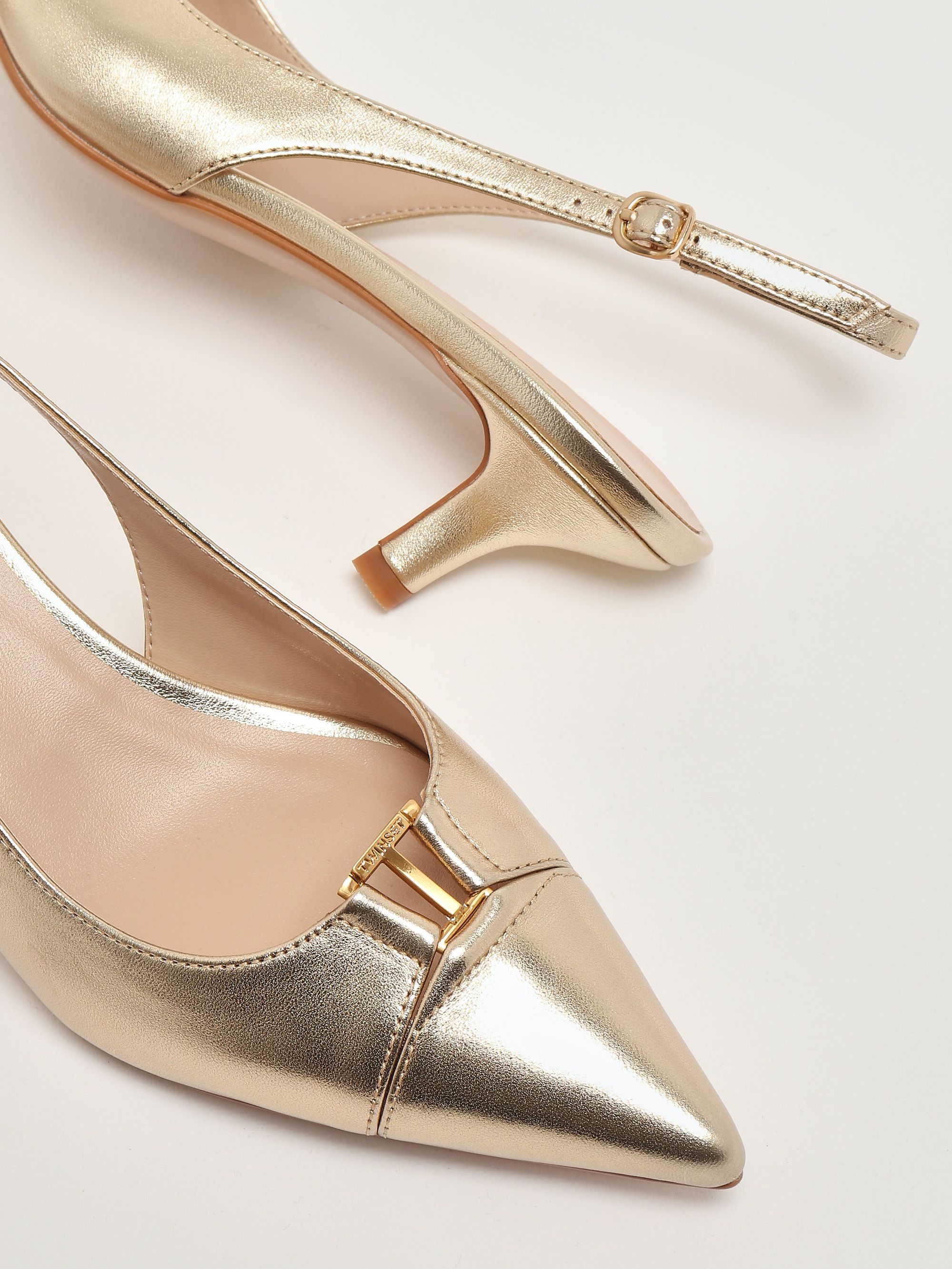 Zapatos de salón de mujer de piel 261tcp034 Platino | Caposerio.com